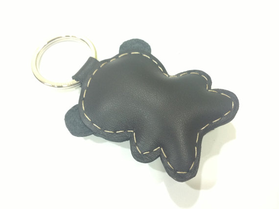 Jennifer The Bear Leather Keychain ( Black ) on Luulla